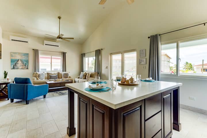 Villa Big Bamboo - Luxury Beach Villa - Belize