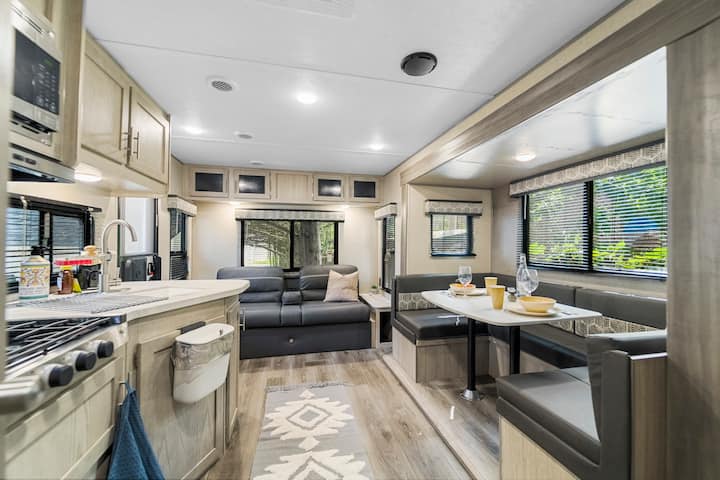 B’more Glampy- New Spacious Rv - Baltimore, MD
