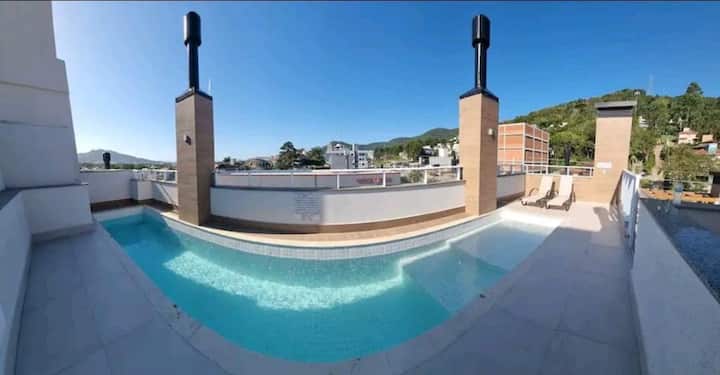 Apartamento 1 Quarto C/ Piscina, Próximo Ao Centro - Florianópolis
