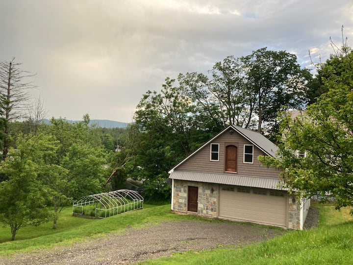 Warbler Hill - Relax & Enjoy Noa - Mohawk Trail State Forest, Charlemont