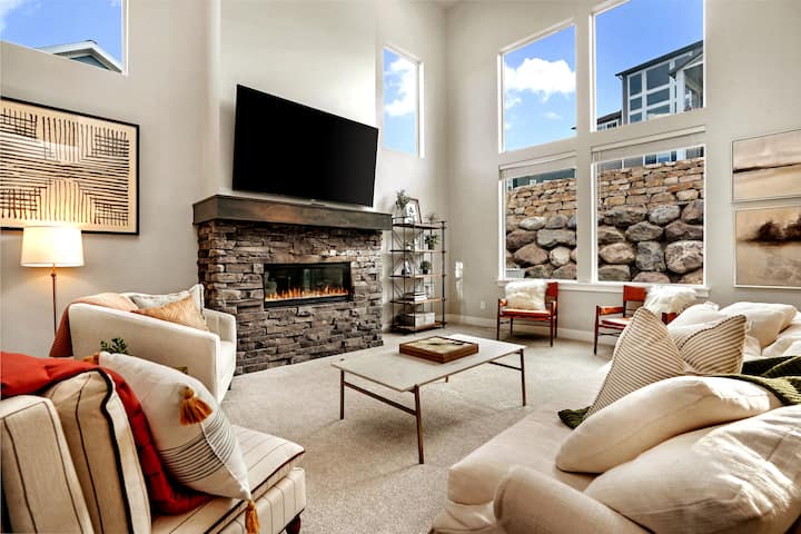 *Mountain *Hot Tub *Pets *Games *Views *Scenery - Lehi, UT