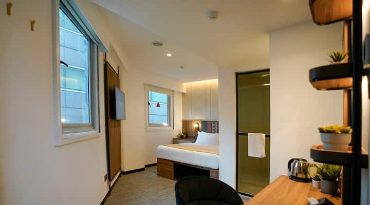 Brand-new, Executive Window Room In Bugis Junction - Singapur