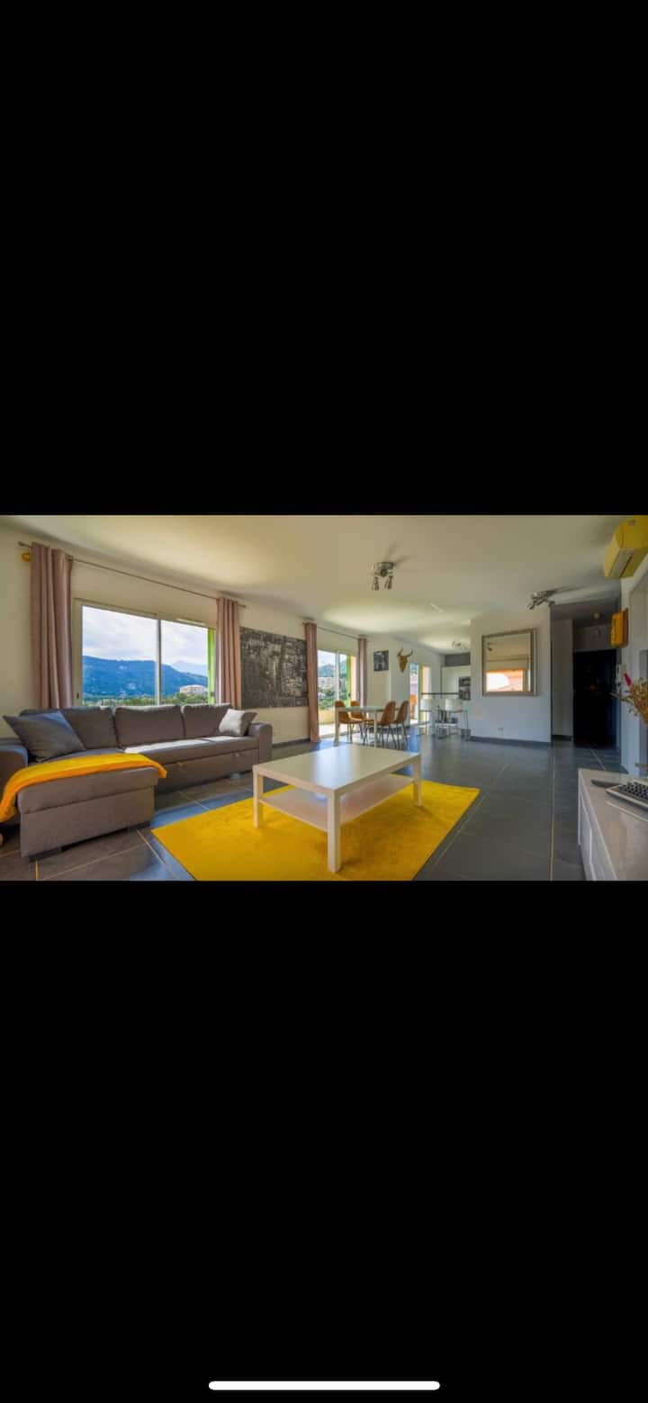 Chez Pasqua, - L'Île-Rousse