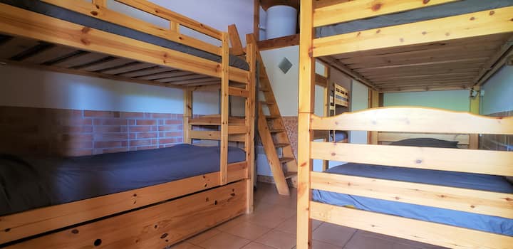 Gîte De Cayssie. Chambre Théïa. - Gorges du Tarn