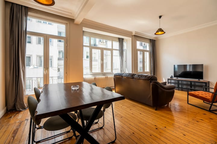 2bedroom Apartment In Cihangir - Istambul