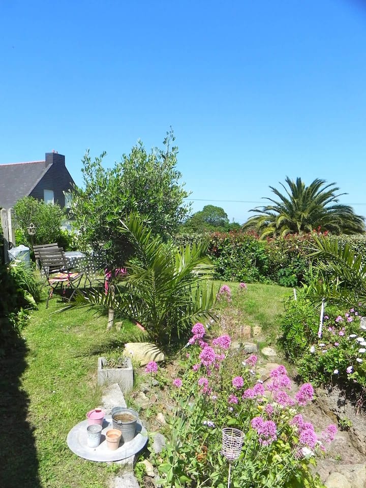 La Petite Maison Rose - 100 Mètres De La Mer - Plouézec