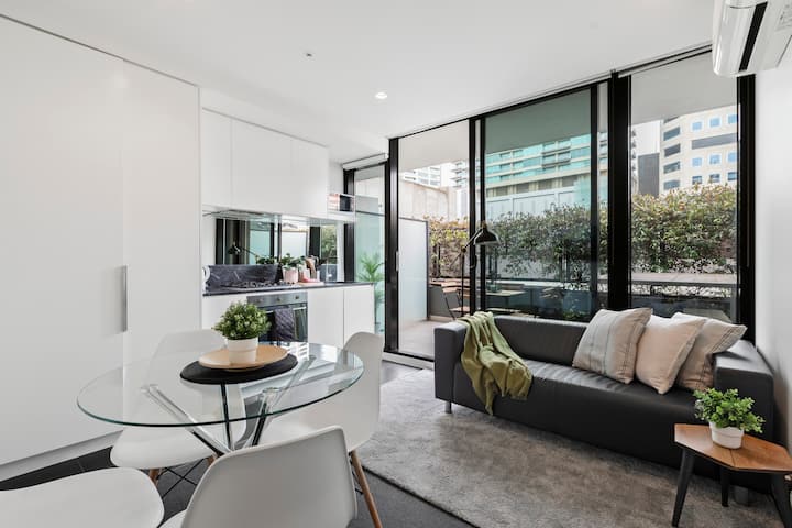 Dee - Gorgeous Modern Apartment In Perfect Locatio - Brighton, Australia