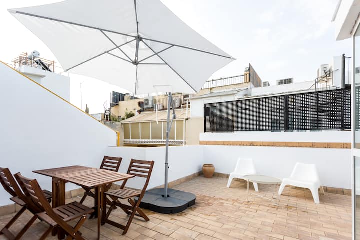 Duplex Con Terraza De Un Dormitorio En San Vicente - Sevilla