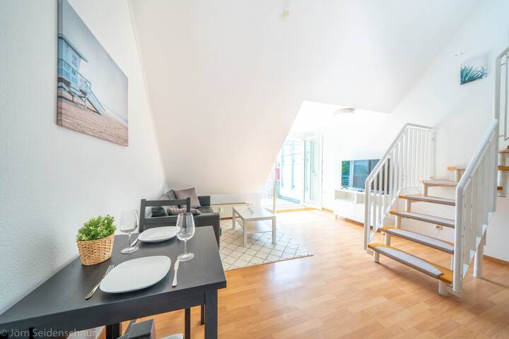 Dachgeschoss Maisonette Mit Balkon. Hell & Top! - Fürstenwalde/Spree