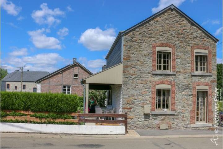 Maison Typiquement Ardennaise. - Daverdisse