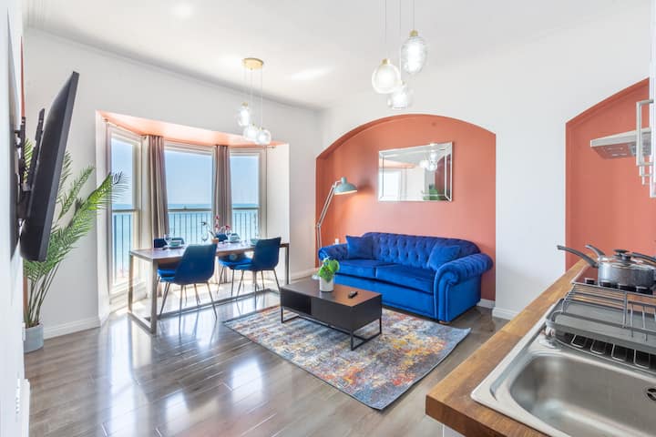 Sea View - 1 Bedroom Flat - Brighton