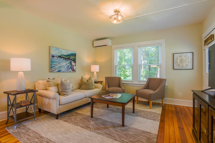 A Luxurious Retreat In Mystic Ct - Stonington, CT