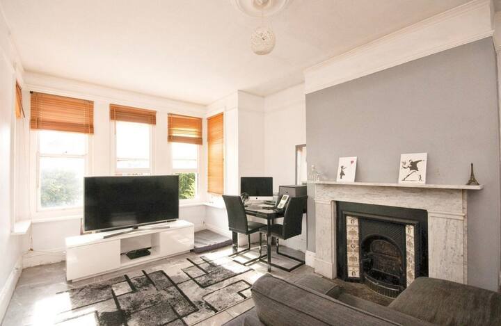 2 Bed Maisonette - Eastbourne