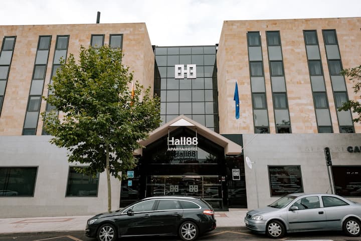 Hall88 Studios- Estudio Para 3 Personas - Salamanca