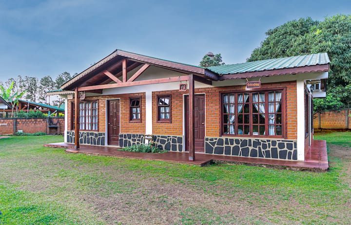 Chalet En Puerto Iguazú Con Pileta Y Naturaleza - Puerto Iguazú