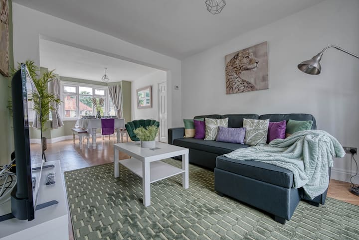 Moseley Home, 3 Baths, Parking, Garden, Wi-fi - Guernsey