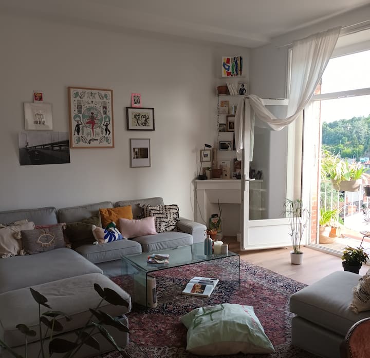 Nid Douillet En Cœur De Ville - Annonay