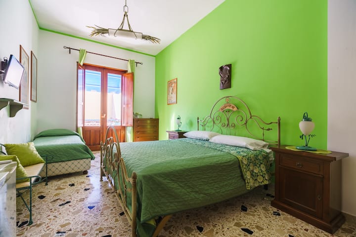 Hakuna Matata B&b - Azure Room - San Vito Lo Capo
