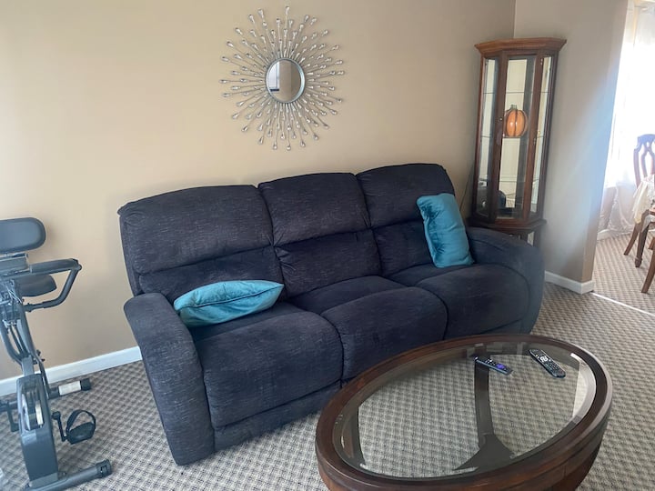 Cozy 2 Bedroom Apartment - Buffalo, NY