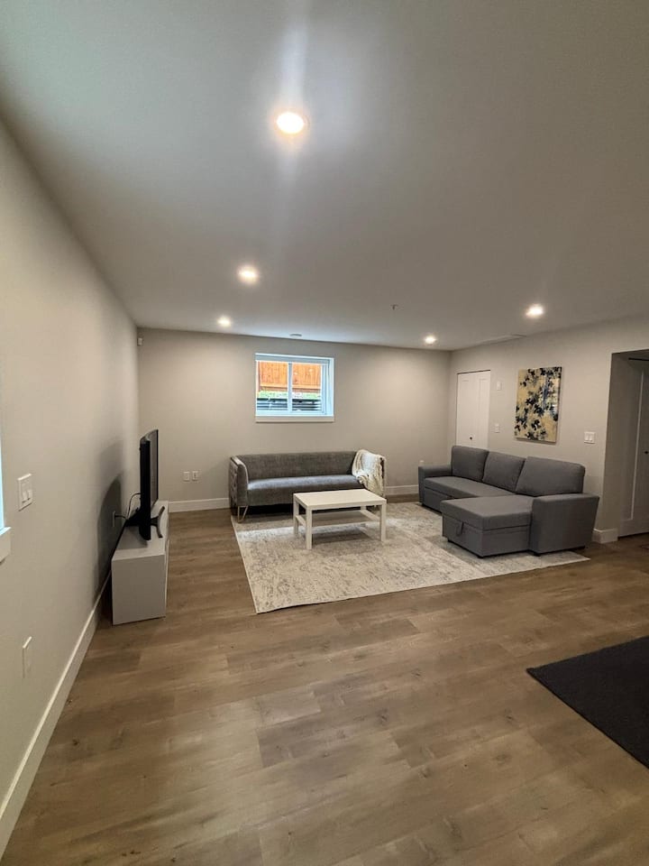 Brand New Suite - Langley