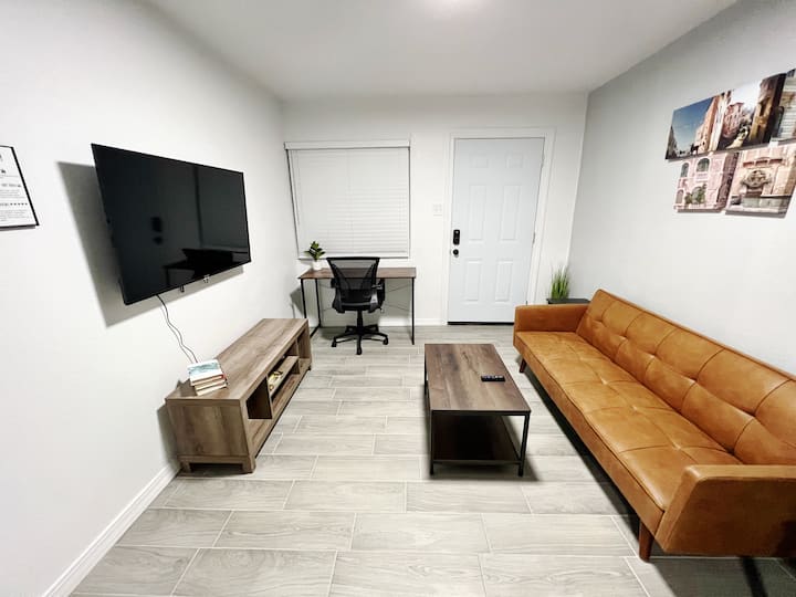 Chic 1br/1ba, 3 Min To Ft. Bliss, Fully Remodeled! - El Paso, TX