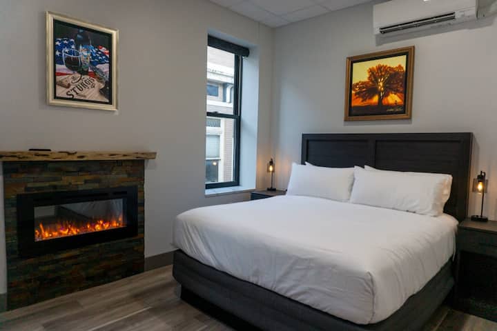 The King Suite By Gold Dust On Main St. 203 - Deadwood, SD