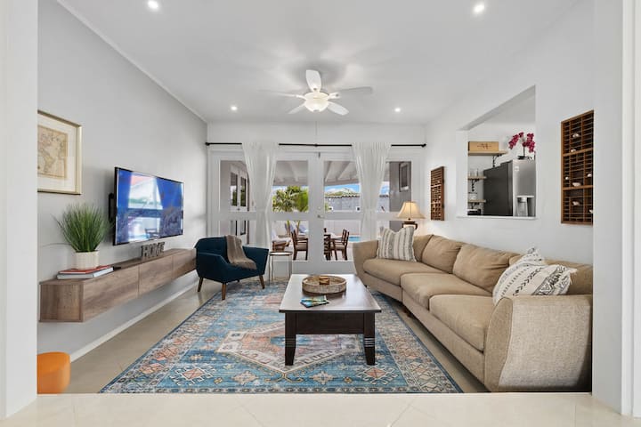 New! Charming 3br Amazing Location W/ Private Pool - Aruba