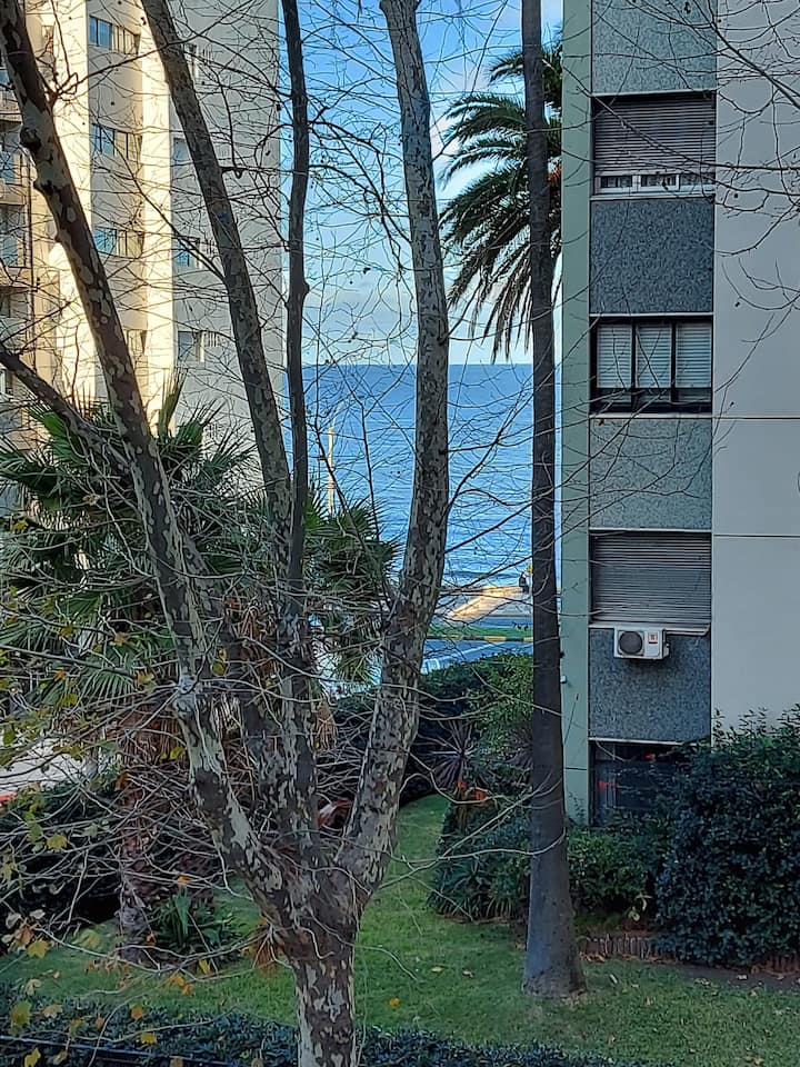 Apartamento Pocitos Vista Al Mar - モンテビデオ