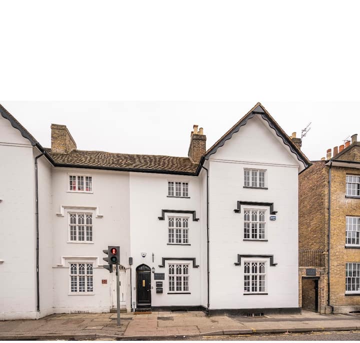 Town House, Maidstone Centre For Long Stays - Maidstone
