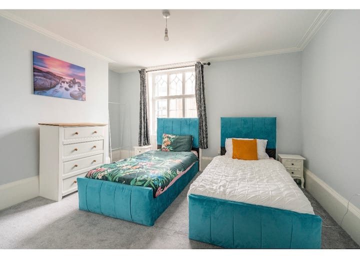 Town House, Maidstone Centre For Long Stays - St Leonard's Tower