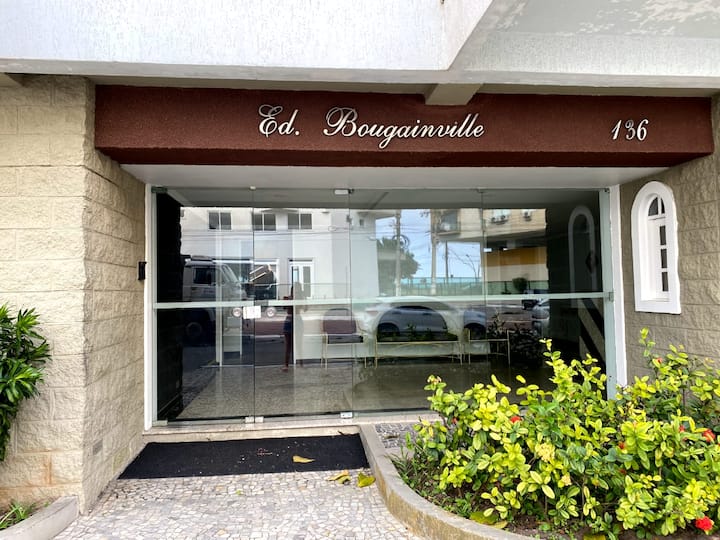 ÓTimo Ap Ed Bougainville Na Praia Do Forte 50m - Cabo Frio