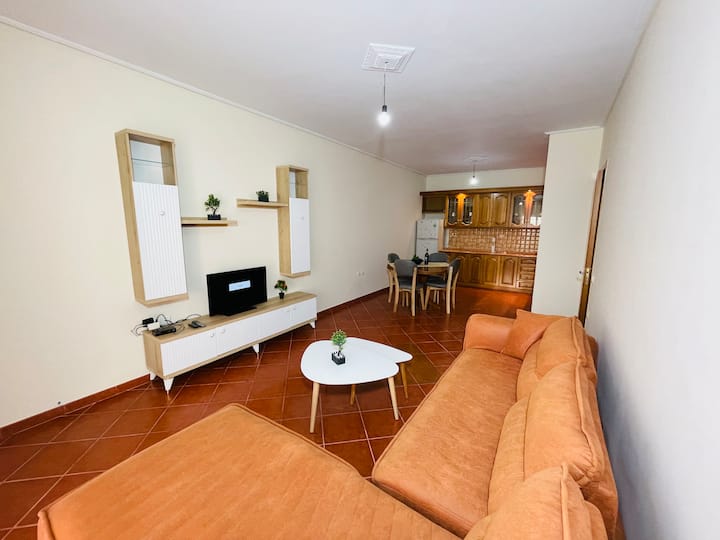 Noah Apartment Near Piazza And Lungomare. - Vlorë