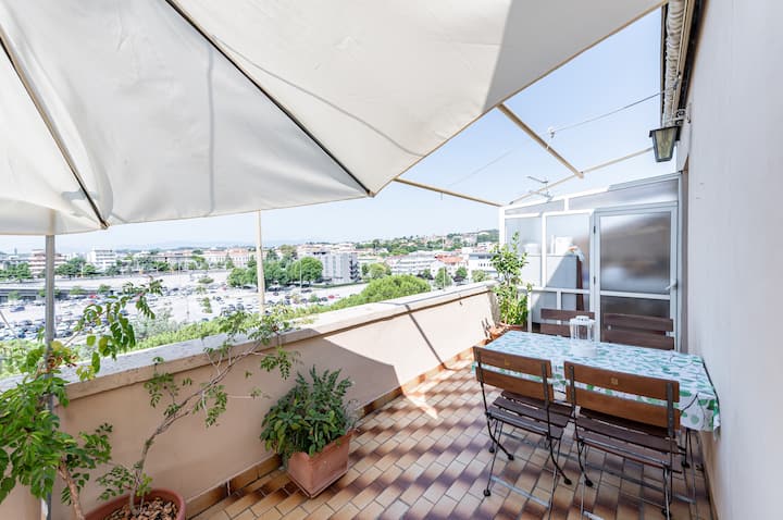 Central Station Terrace Apartment Near The Sea - Pescara