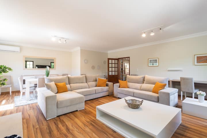 Aroeira Sunny Villa - Heated Pool (Extra Cost) - Portugal