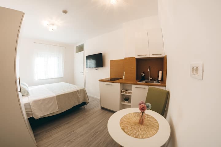 Elegant Studio Apartments Lasta - Crystal Shine - Mostar