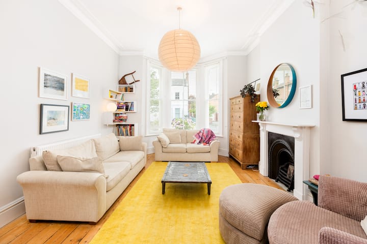Spacious Family 3bed On Leam Terrace With Parking - Royal Leamington Spa