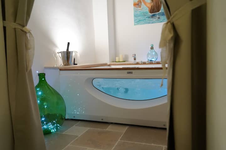 Pietra D'ostuni Guest House With Jacuzzi - Ostuni