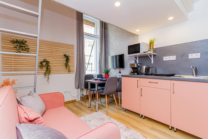 Budapest Soho Pink Central&cozy Studio A/c Netflix - Budapest