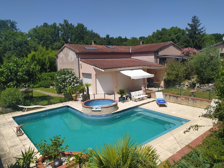Chambres Privées Dans Villa Partagée Avec  Piscine - Saint-Alban