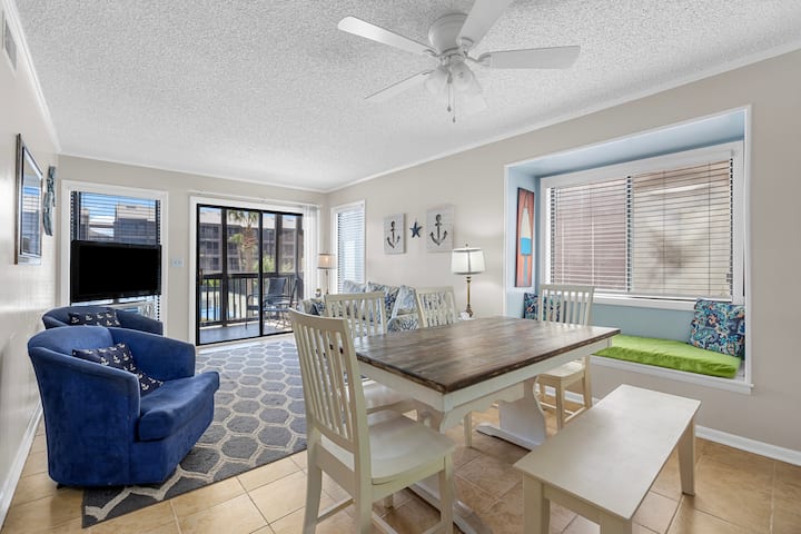 Coastal Retreat By The Ocean - North Myrtle Beach, SC