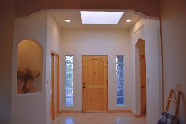 Rio Oasis With Southwest Charm - Rio Rancho, NM