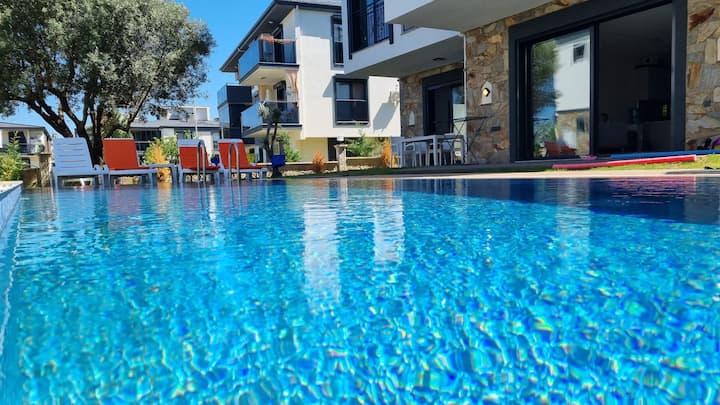 Villa Begonvil - Luxus-villa Mit Pool. - Davutlar