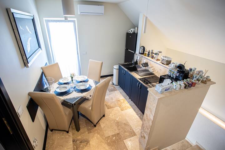 Casa Armoniei Room 2 With Balcony And Sofa - Baia Mare