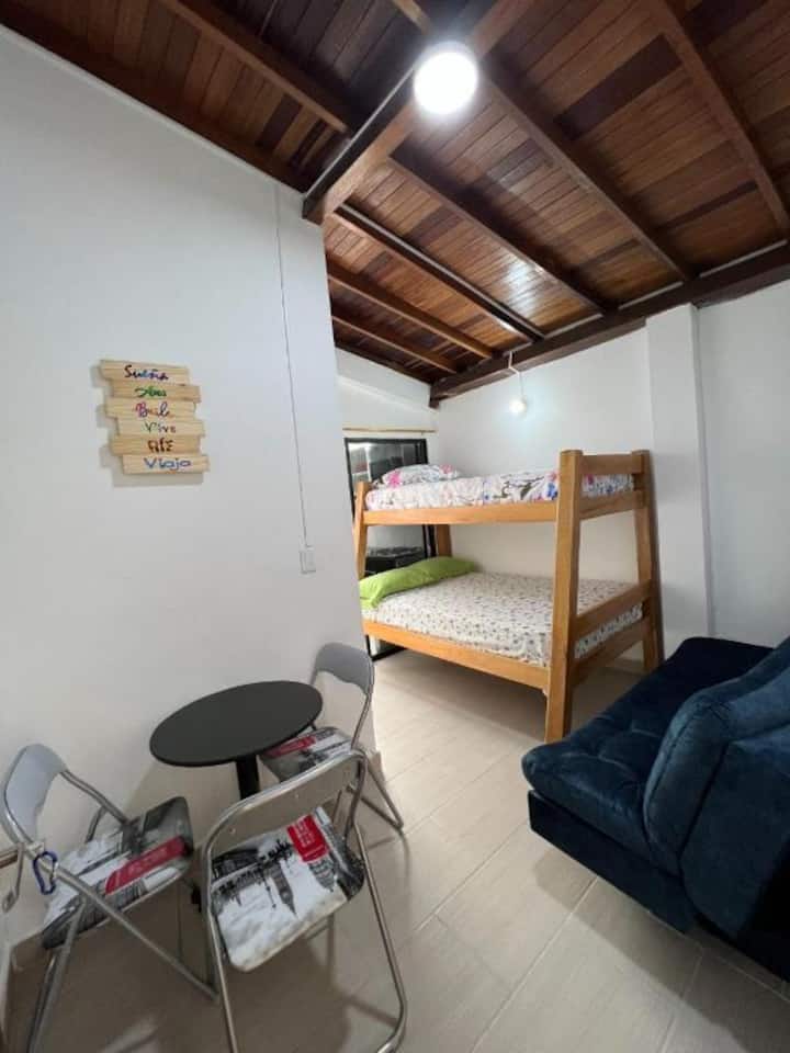 Apartamento Amoblado Estadio 8p - Medellín