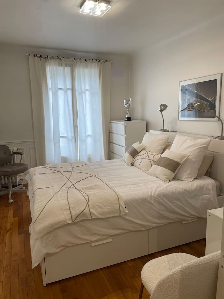 Port Royal : Appartement De Standing 4* - Rue Saint-Maur