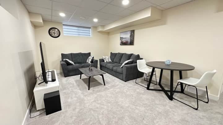 Cozy 2 Bedroom Basement Suite - Winnipeg