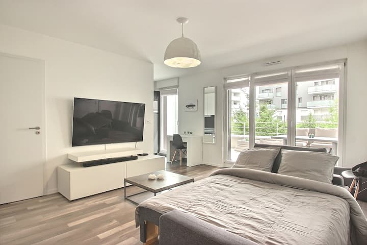Le Star 50m2 De Standing Avec Garage Et Terrasse - Strasbourg