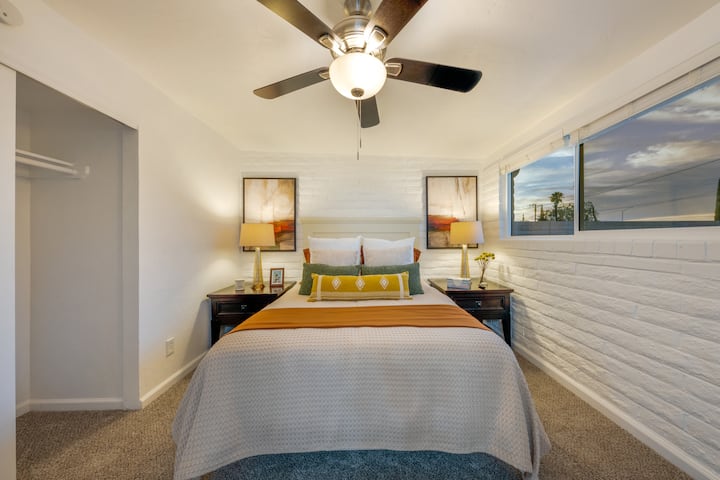 Central | Remodeled | 3 Br 2 Ba | Fenced | Clean - Tucson, AZ