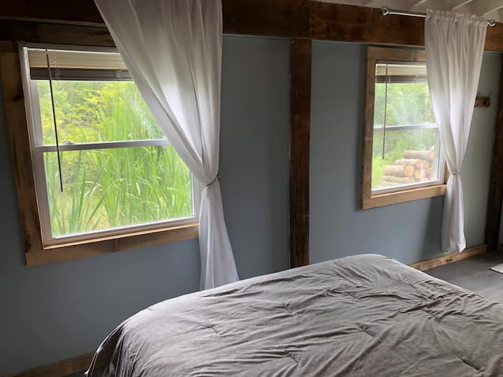 Waneta Lake View Studio - Finger Lakes, NY