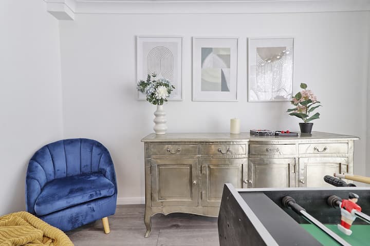 Beautifully Modern Retreat In Basildon With Garden - Basildon